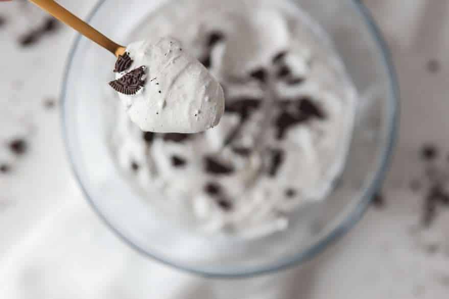 The Best Cookies and Cream Filling Recipe for Cakes, Cookies, and ...