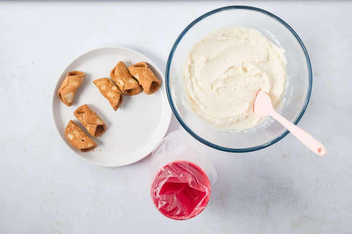 Authentic Cannoli Filling Recipe (Easy Classic Cannoli Cream) - The ...