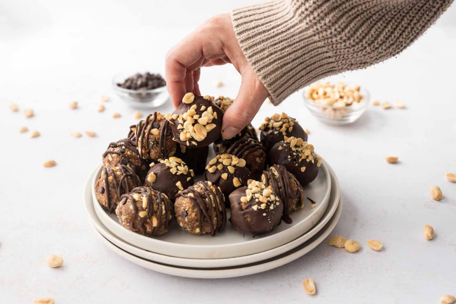 Snickers Protein Balls (No-Bake, Naturally Sweetened) - The Sprinkled ...